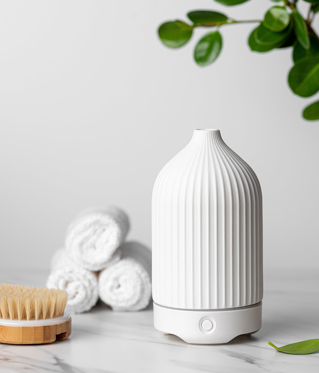 Straight Lines White Ceramic Diffuser – Woolzies.com